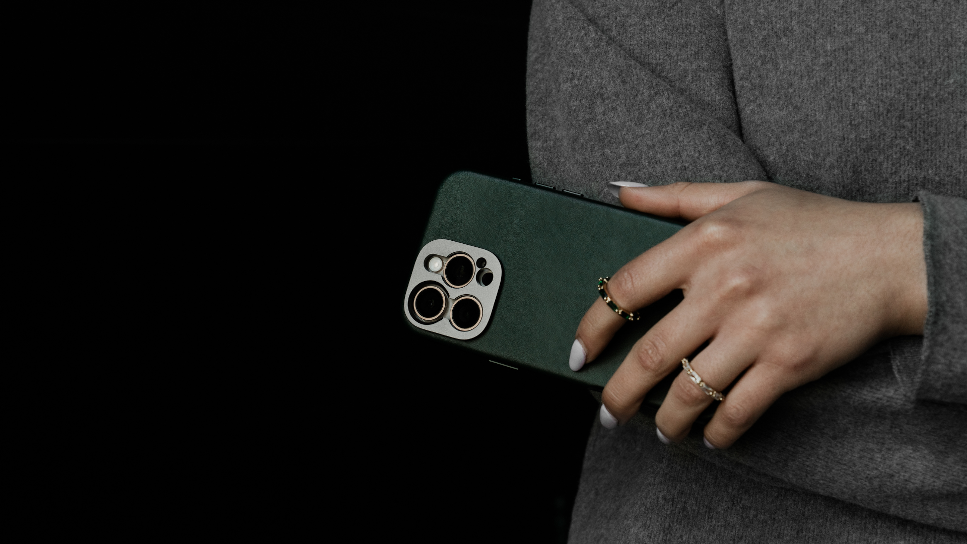 What is Patina & Why Leather iPhone Cases Look Better Over Time