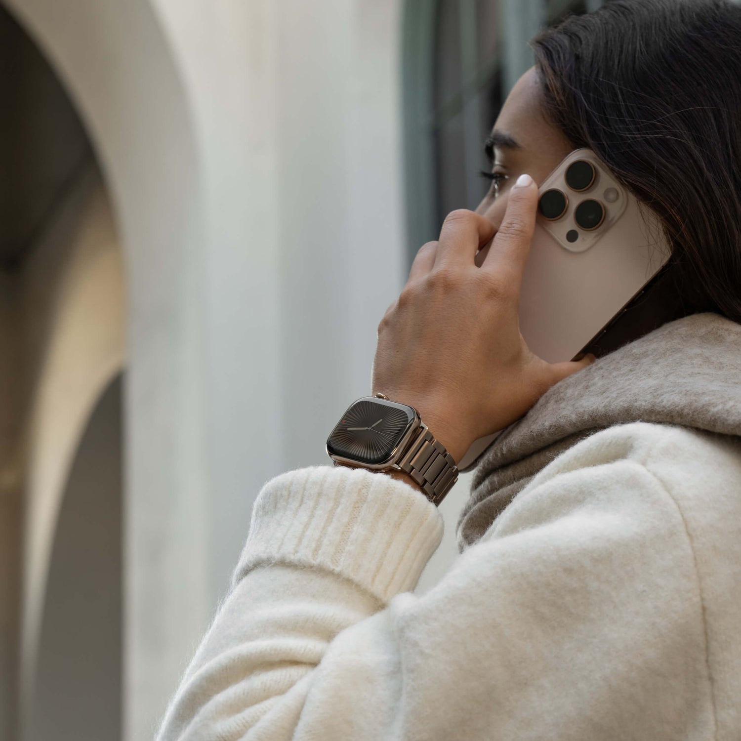 Titanium Apple Watch Band | Gold - SANDMARC