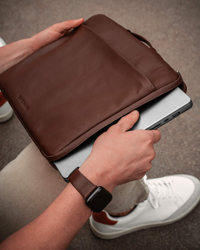 MacBook Pro Cases & Sleeves