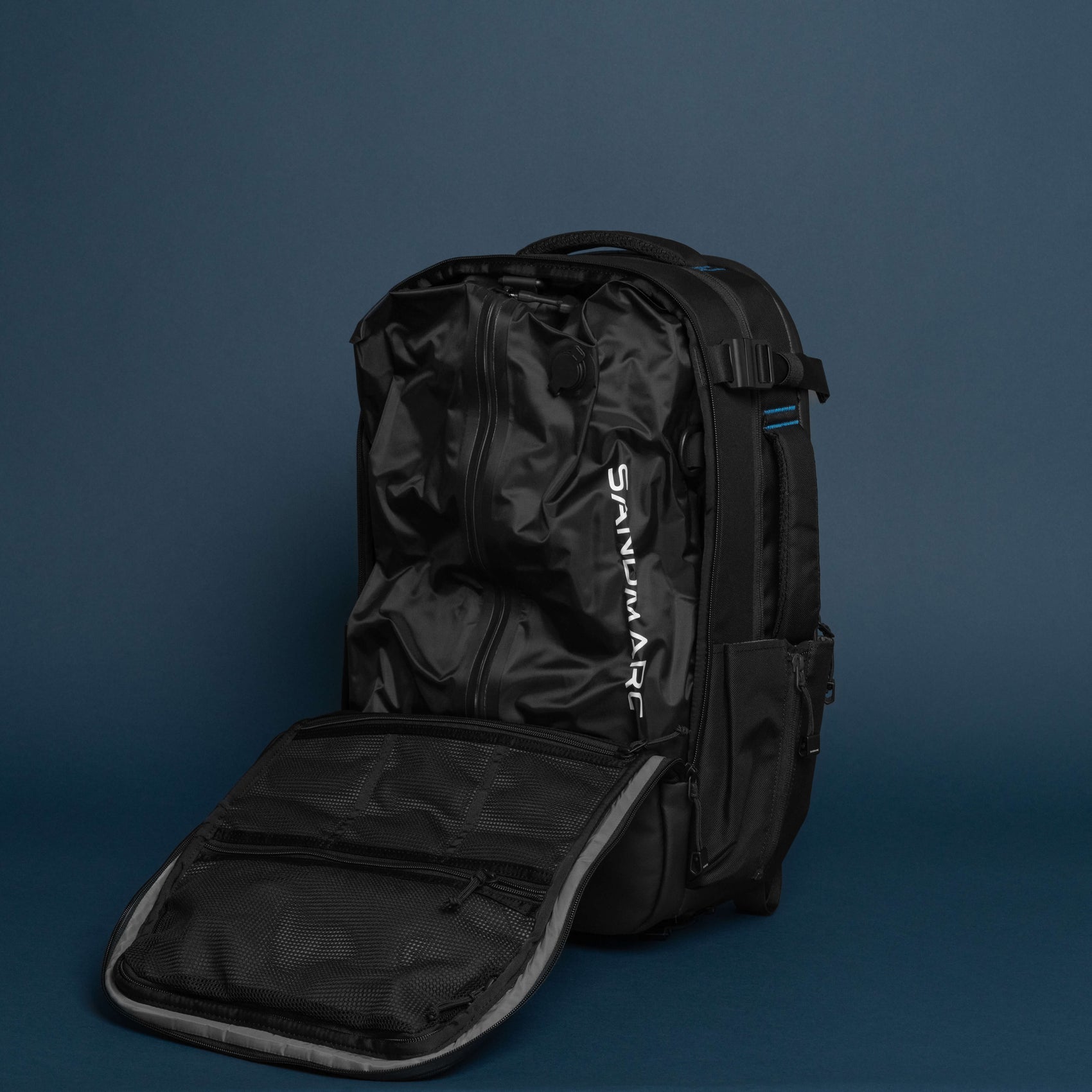Travel Backpack + Compression Kit - SANDMARC