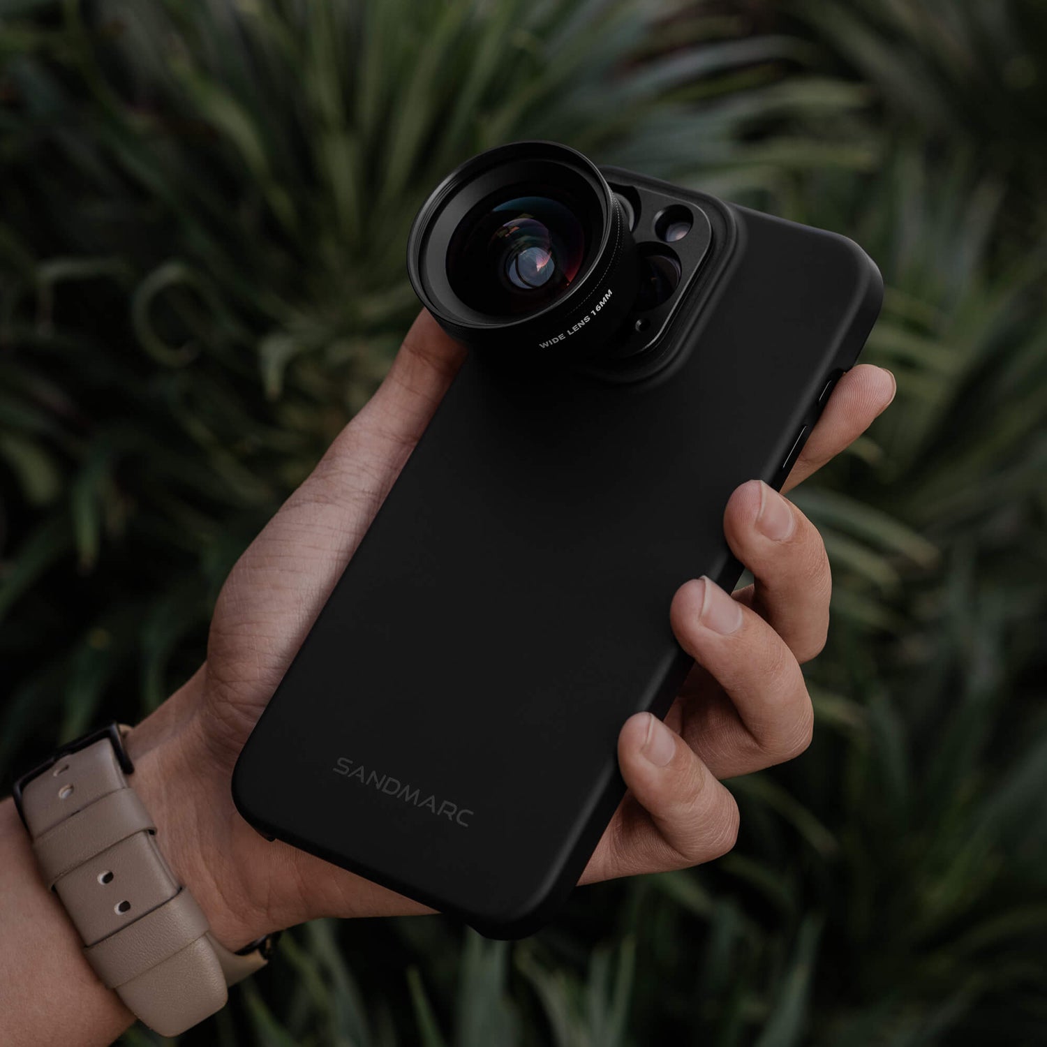 iPhone 16 Pro Max Wide Lens - SANDMARC